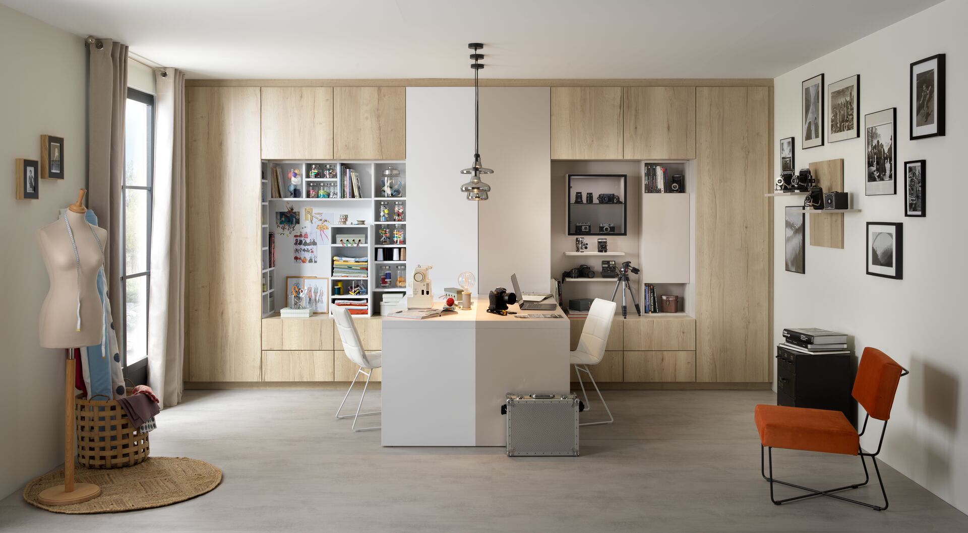 Fitted desk area in the living room | SCHMIDT