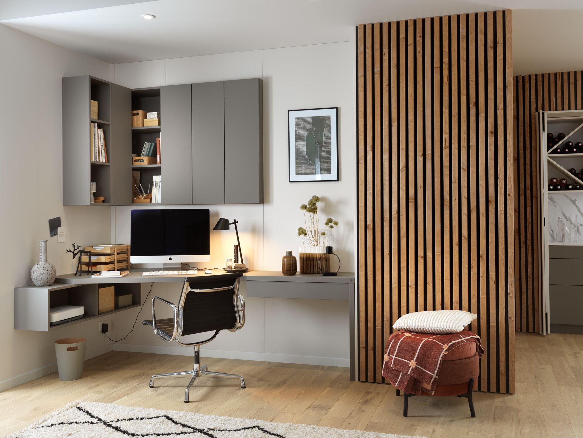 Fitted desk area in the living room | SCHMIDT