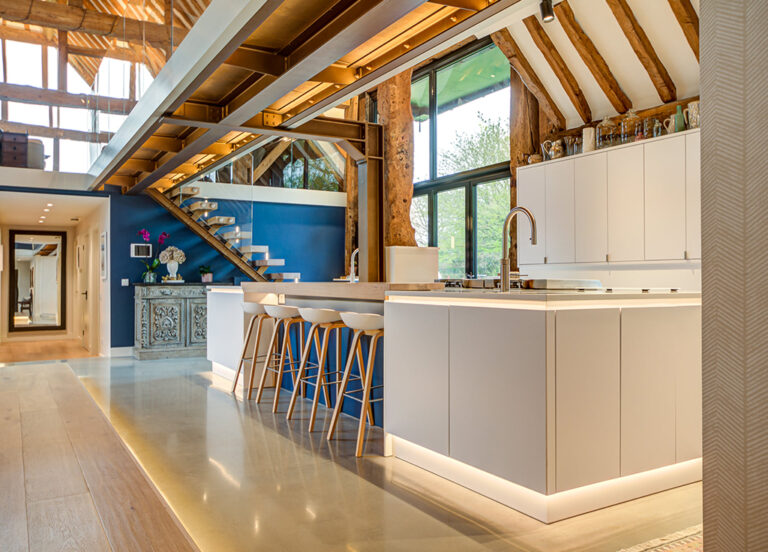 Fitted modern kitchens with a handless design | SCHMIDT