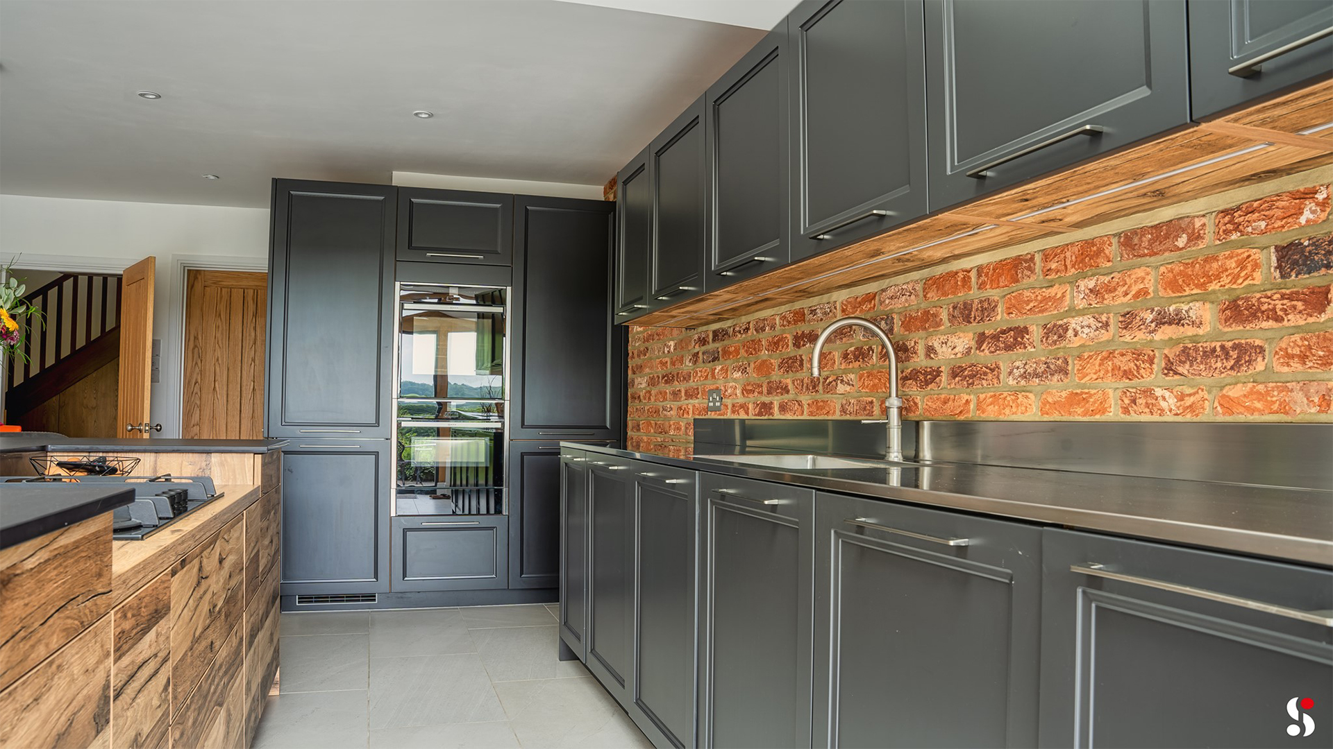 Contemporary open kitchen - ceramic worktops | SCHMIDT